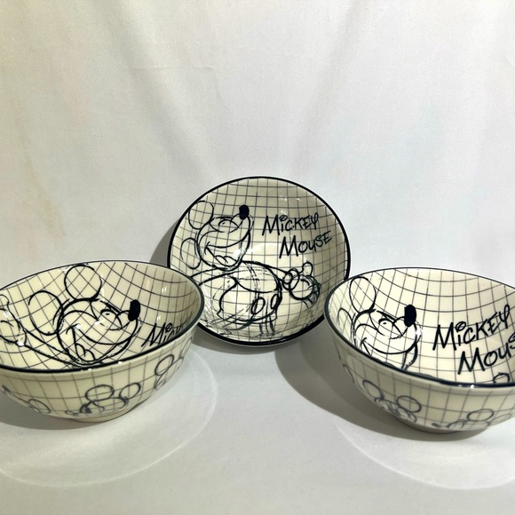 Kitchen | Mickey Mouse Sketch Bowls Set | Poshmark